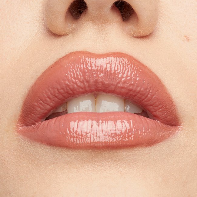 Cómo crear looks de combinaciones de delineador de labios y brillo labial
